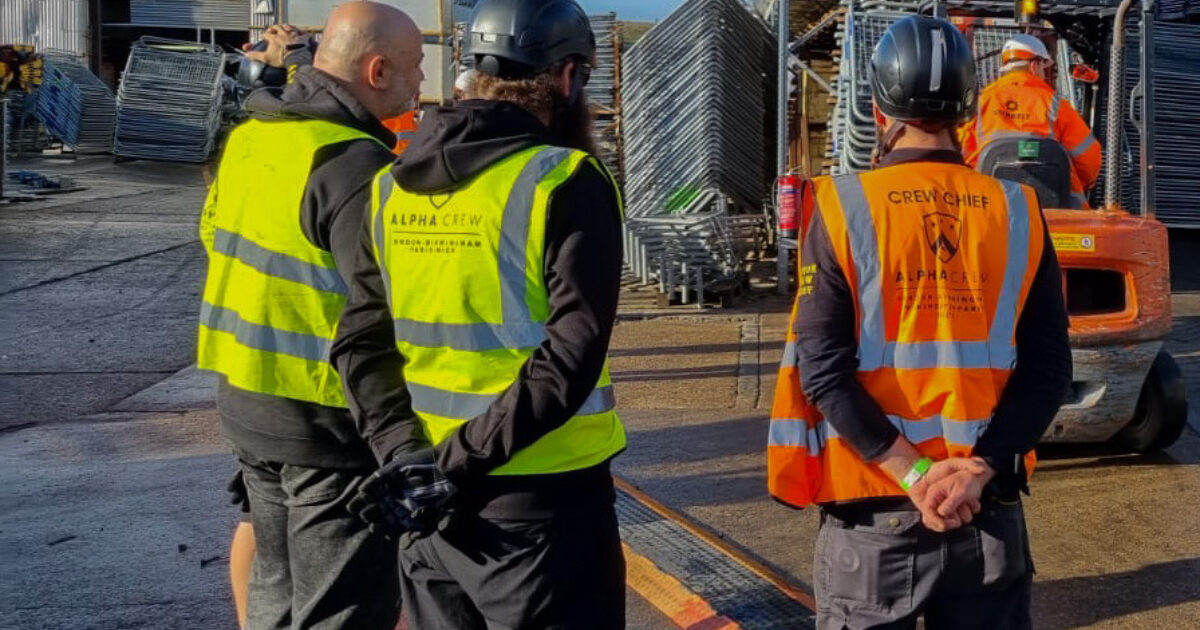 Equipo de almacén | Alpha Crew